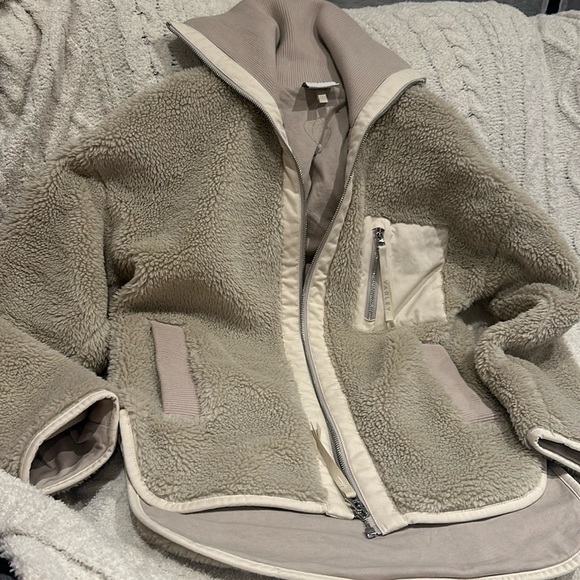 Varley | Jackets & Coats | Varley Myla Zip Through Jacket | Poshmark